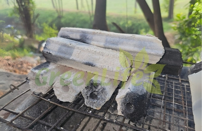 A Grade Sawdust Charcoal from Vietnam – Ignite in 5 Minutes | GREENLIFE ...